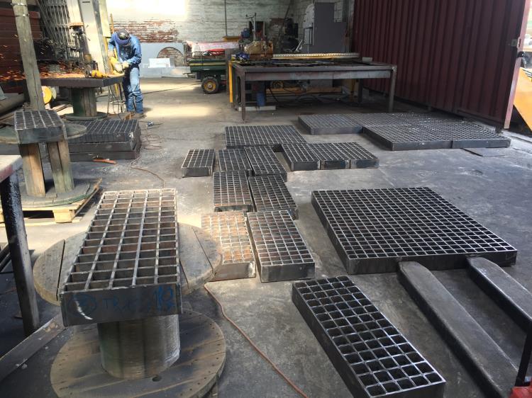 Tramex metálicos y rejillas 2 - Cymelectro